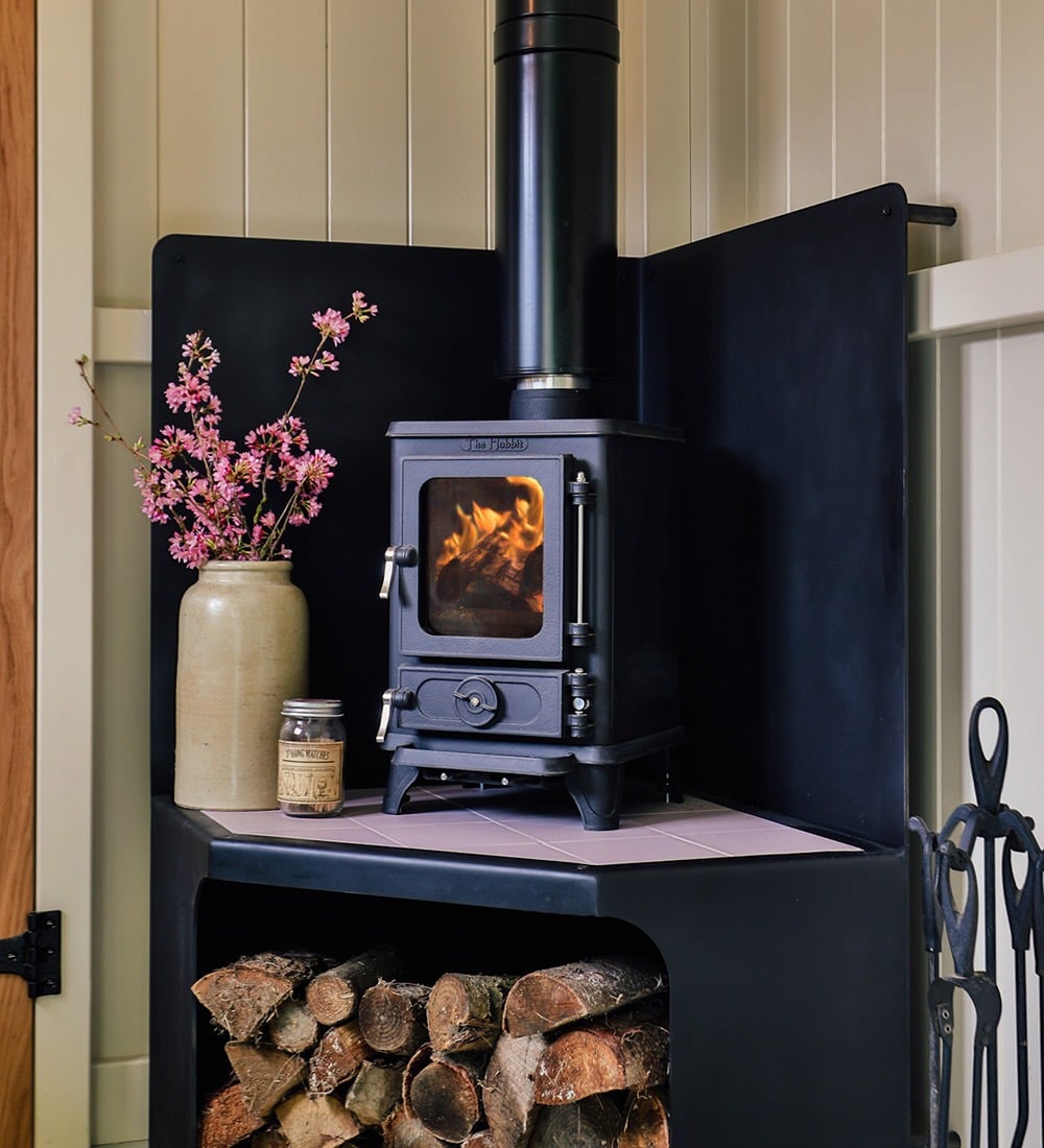 Salamander Hobbit Multifuel Ecodesign Stove | Direct Stoves
